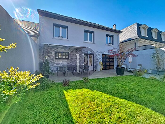 Maison à vendre - Ormesson-sur-Marne - 7 pièces - 3 chambres