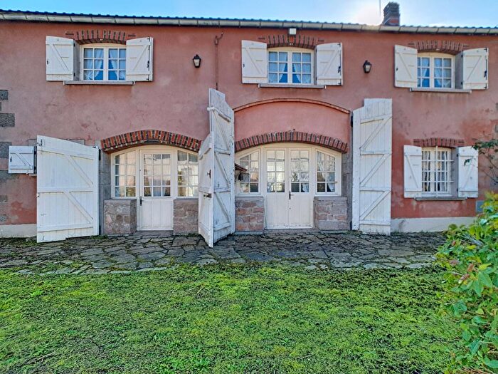 Maison à vendre - La Roche-en-Brenil - 5 pièces - 3 chambres