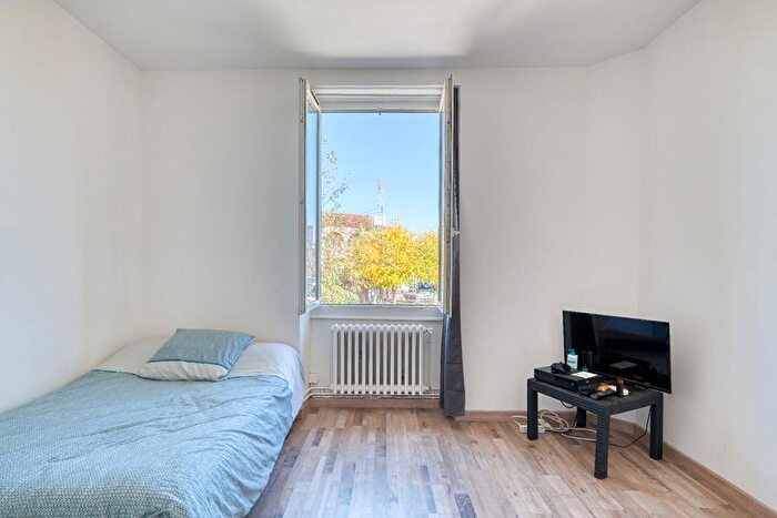 Maison à vendre - Décines-Charpieu, La Soie Montaberlet - 4 pièces - 3 chambres