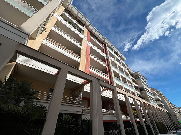 Appartement à louer - Nice, Thiers, Musicien - 2 pièces - 1 chambre