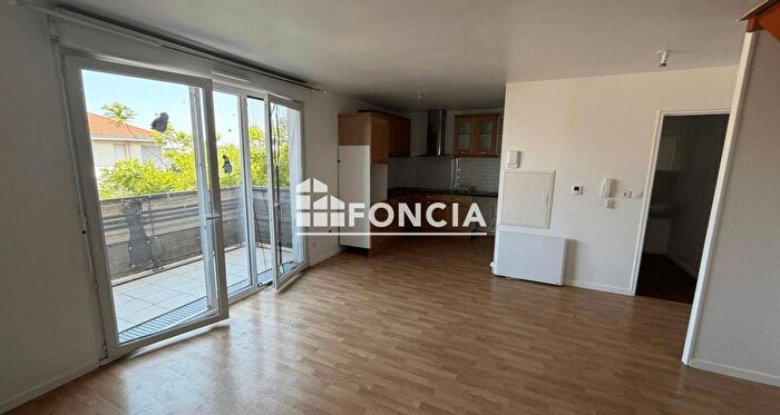 Appartement 3 pièces à louer à Tarterêts Sud, Corbeil-Essonnes