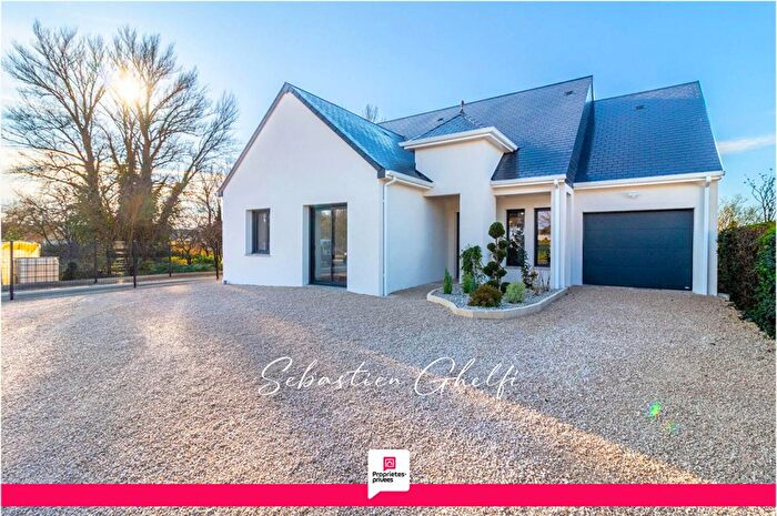 Maison à vendre - Contres - 5 pièces - 3 chambres