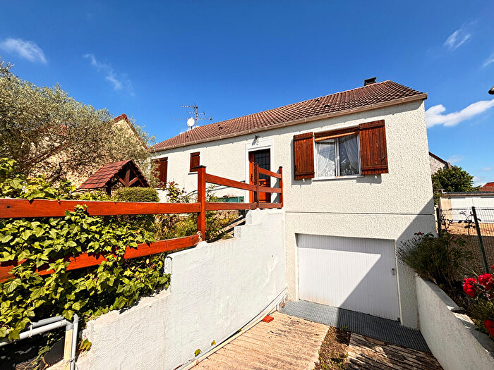 Maison à vendre - Mitry-Mory, Mitry-Mory - 5 pièces - 3 chambres