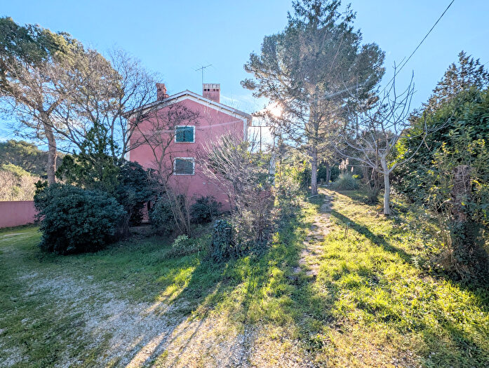 Maison 7 pièces à Roquefort-la-Bédoule, à vendre