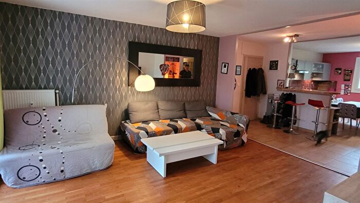 Appartement à vendre - Fontaines-sur-Saône - 4 pièces - 3 chambres