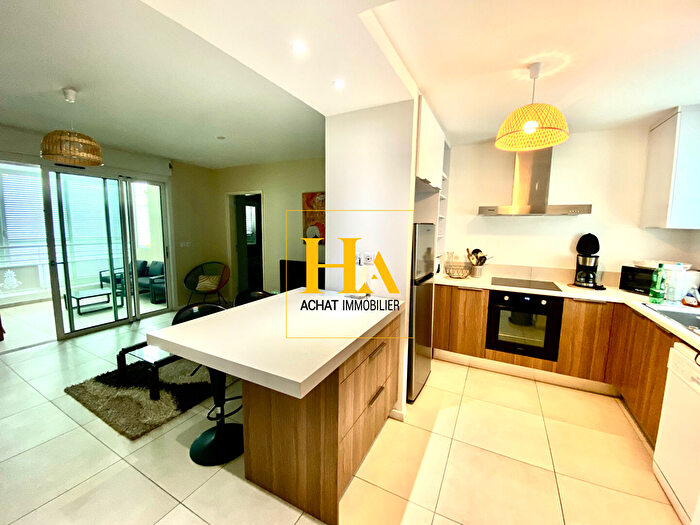 Appartement à vendre - Saint-Paul, Saint-Gilles les Bains - 4 pièces - 3 chambres