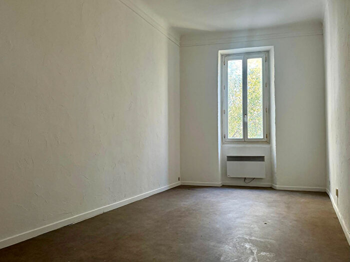 Marseille 4ème, Cinq Avenues : Appartement 2 pièces à louer