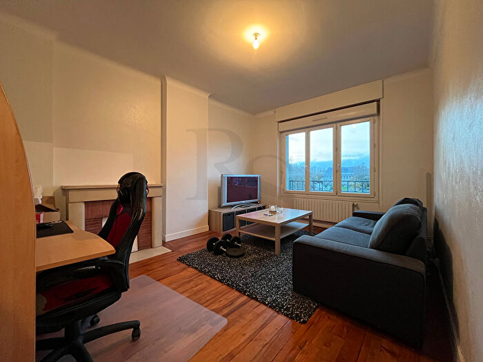 Appartement 2 pièces à Condé-sur-Noireau, à louer