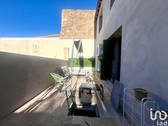 Maisons à vendre et appartements à louer - 1