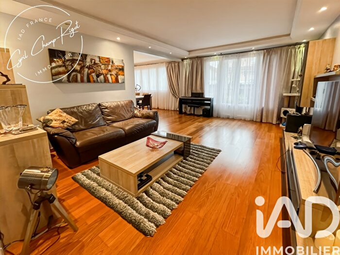 Appartement à vendre - Livry-Gargan, Gargan - 5 pièces - 3 chambres