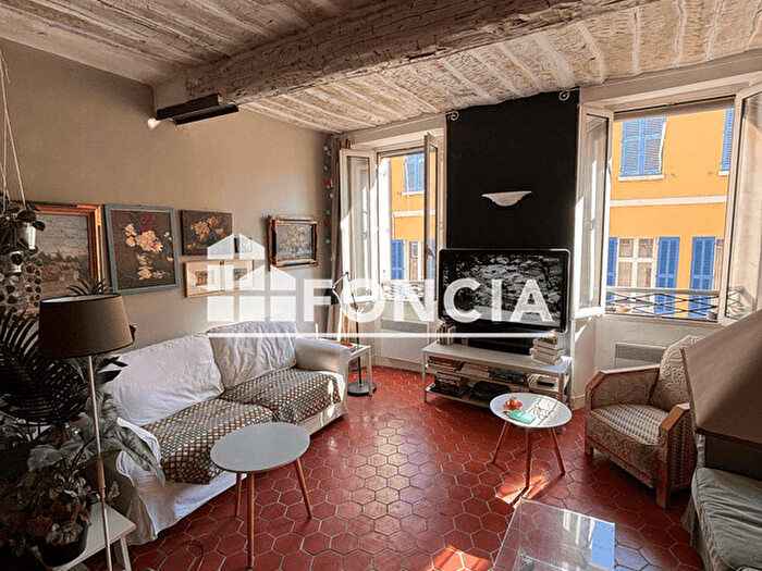 Appartement à vendre - Hyères, Centre-ville - 2 pièces - 1 chambre