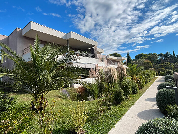 Appartement à vendre - Villeneuve-lès-Avignon, Pasteur, Bellevue - 3 pièces - 1 chambre