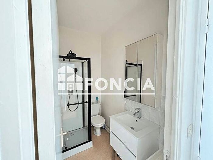 Appartement à louer - Centre Ville, Quimper - 1 pièce