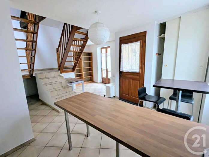 Maison à louer - Verneuil-sur-Seine - 2 pièces - 1 chambre