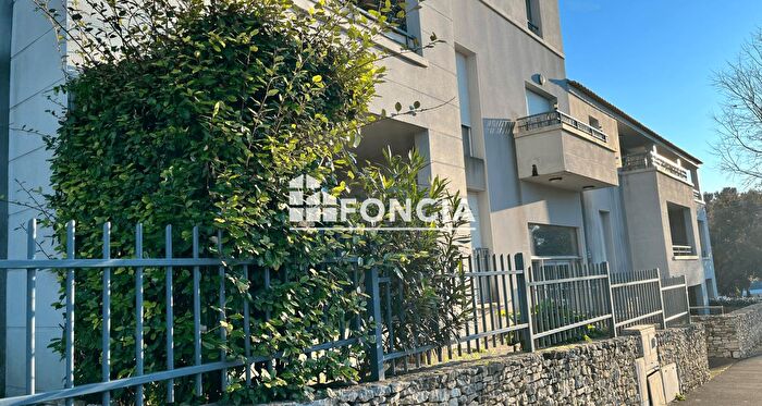 Appartement à vendre - Nîmes, Courbessac - 2 pièces - 1 chambre