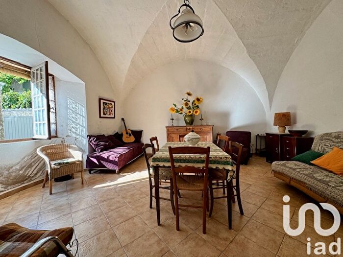 Maison à vendre - Fons-sur-Lussan - 5 pièces - 3 chambres