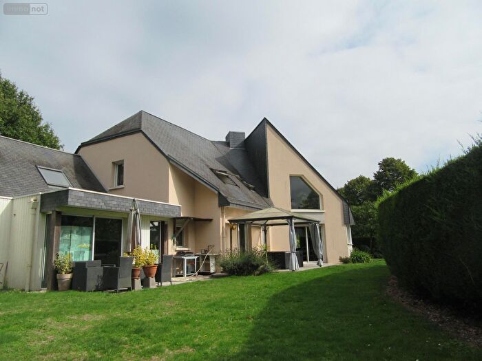 Bruz, Centre-ville : Maison 7 pièces à vendre