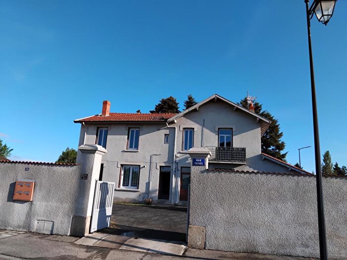 Appartement 4 pièces à Sury-le-Comtal, à louer