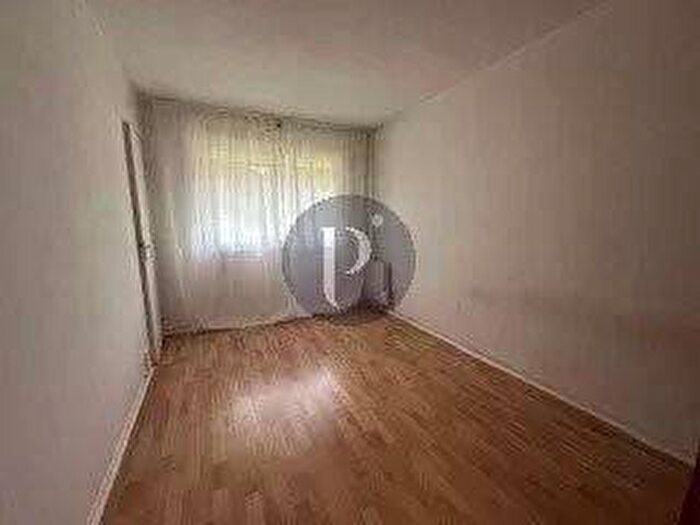 Appartement à louer - Les Pres Hauts, Verrières-le-Buisson - 1 pièce