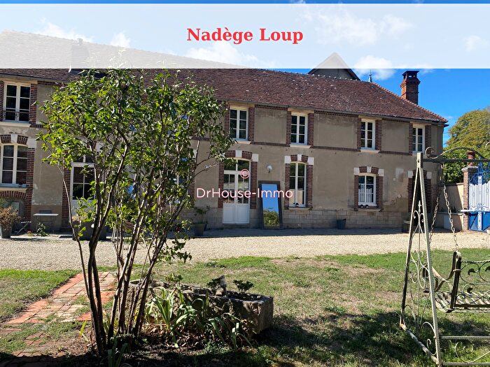 Maison 9 pièces à Villiers-Saint-Benoît, à vendre