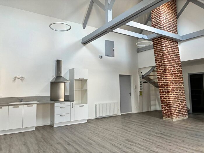 Appartement à louer - Lisieux - 5 pièces - 3 chambres