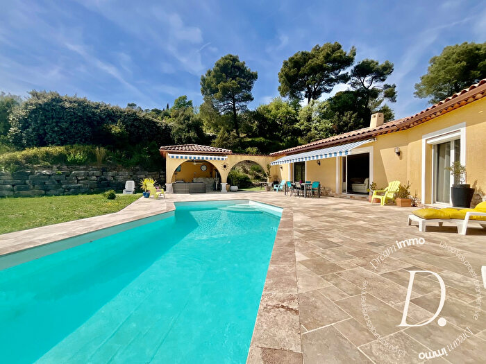Garéoult - Maison 5 pièces à vendre