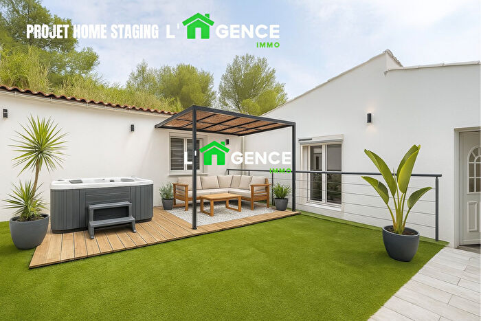 Maison à vendre - Saint-Mitre-les-Remparts - 4 pièces - 2 chambres