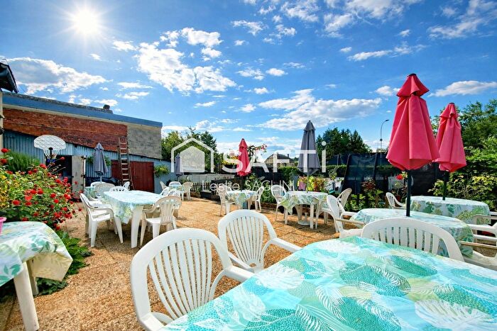 Maison à vendre - Les Autels-Saint-Bazile - 6 pièces - 4 chambres