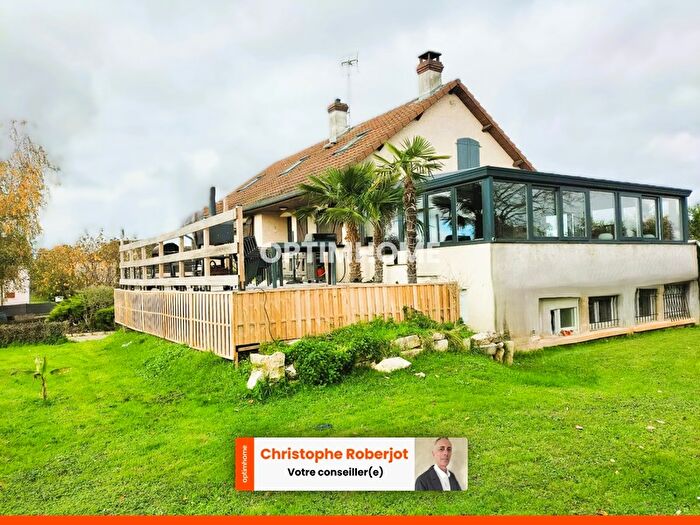 Maison à vendre - Virey-le-Grand - 10 pièces - 7 chambres