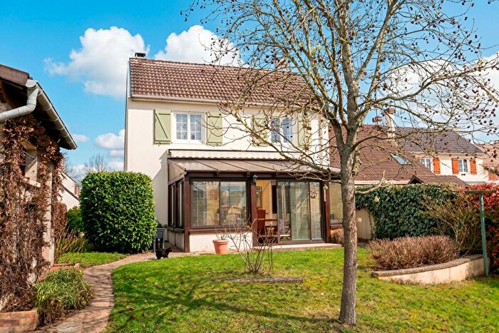 Maison à vendre - Brétigny-sur-Orge, Cendrennes, Bois de Châtres - 6 pièces - 4 chambres