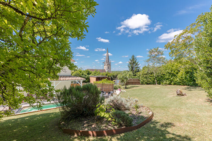 Maison à vendre - Baurech - 6 pièces - 5 chambres