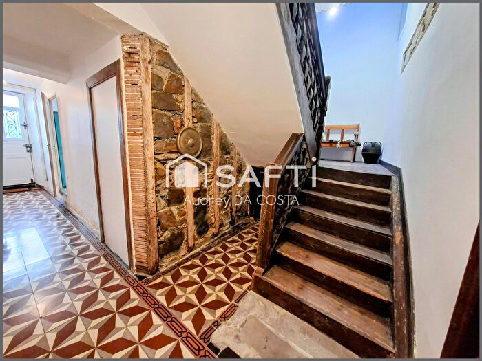 Maison à vendre - Oloron-Sainte-Marie - 6 pièces - 5 chambres