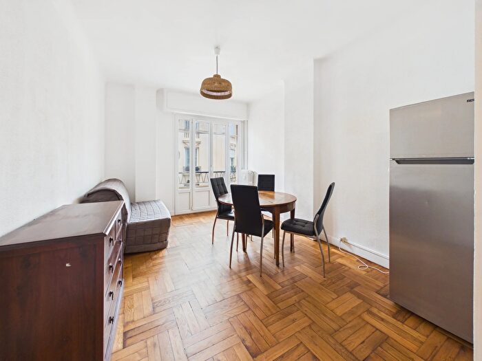 Nice, Saint-Sylvestre : Appartement 2 pièces à louer