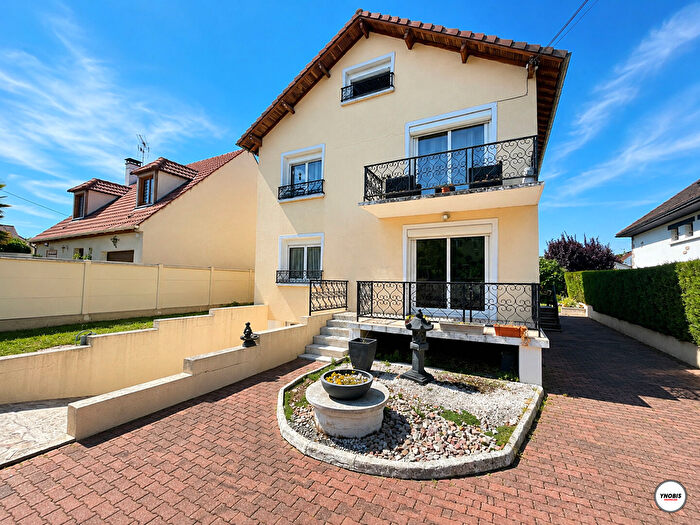 Gargenville - Maison 8 pièces à vendre