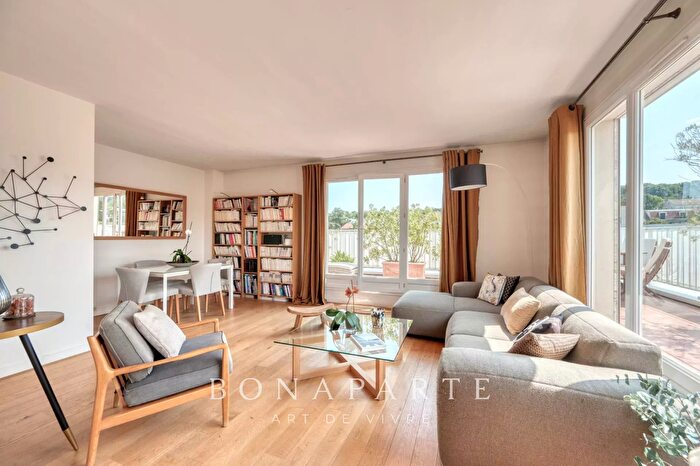 Appartement à vendre - Sèvres, Centre-ville, Cristallerie, Manufacture, Danton - 4 pièces - 2 chambres