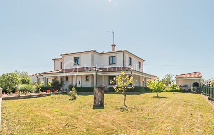 Maison à vendre - Fouligny - 8 pièces - 5 chambres