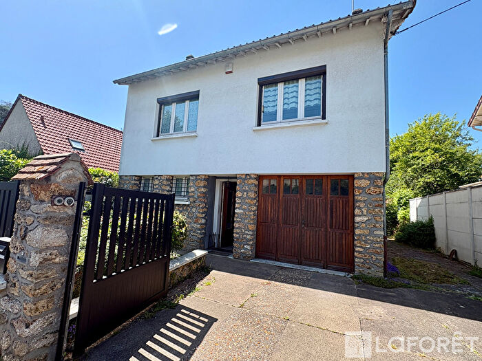 Massy, Villaine, Bièvre, Poterne : Maison 4 pièces à vendre