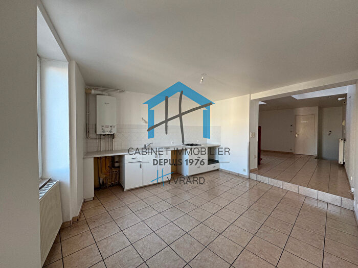 Appartement à louer - Saint-Chamond, La Valette, Croix Berthaud, Saint-Martin - 3 pièces - 2 chambres