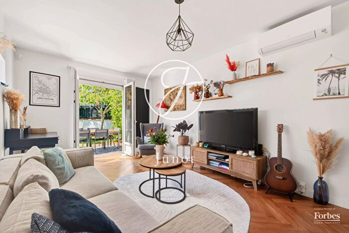 Maison 3 pièces à Saint-Cloud, Montretout, Coutureau, à vendre