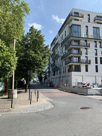 Centre Ville, Rueil-Malmaison : Appartement 1 pièce à louer