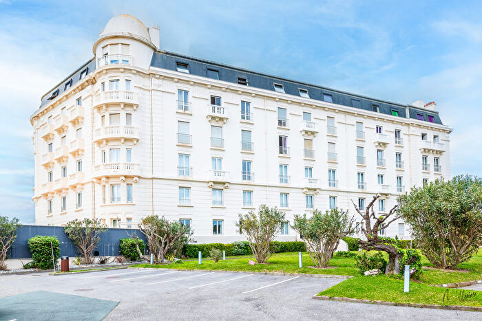 Appartement à vendre - Biarritz, Saint-Charles, Phare, Larochefoucauld - 3 pièces - 1 chambre