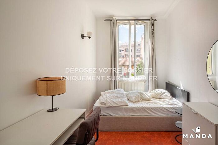 Castellane, Marseille 6ème arrondissement : Appartement 5 pièces à louer