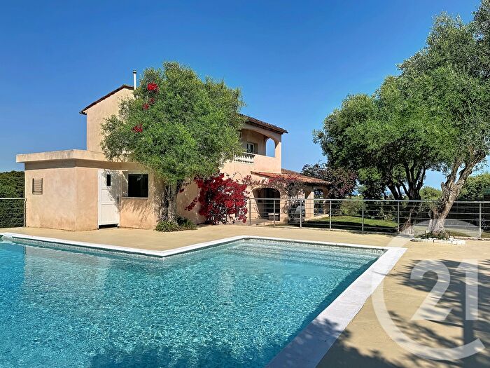 Maison 7 pièces à Antibes, Rabiac, Carriat, Les Semboules, Les Brusquets, à vendre