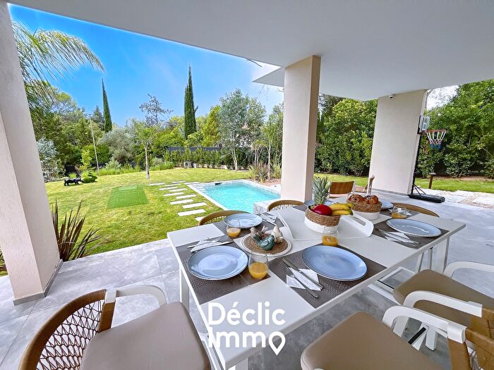 Maison à vendre - Valbonne, Val de Cuberte, Les Parés, Les Peyrouos - 5 pièces - 4 chambres