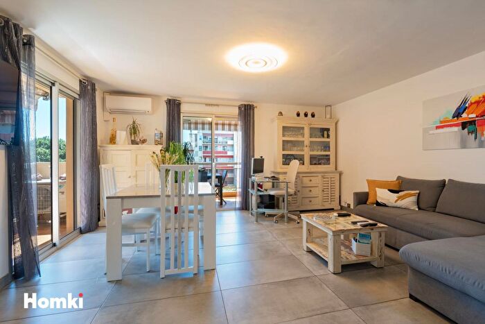 Appartement 3 pièces à Nice, Caucade, à vendre