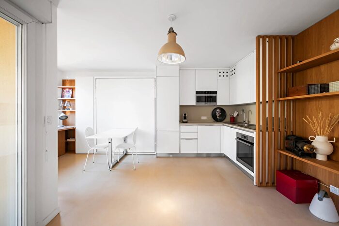 Appartement à vendre - Nice, Le Port - 1 pièce