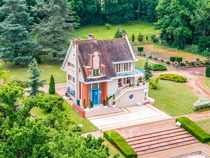 Maison à vendre - Saint-Léger-en-Yvelines - 12 pièces - 6 chambres