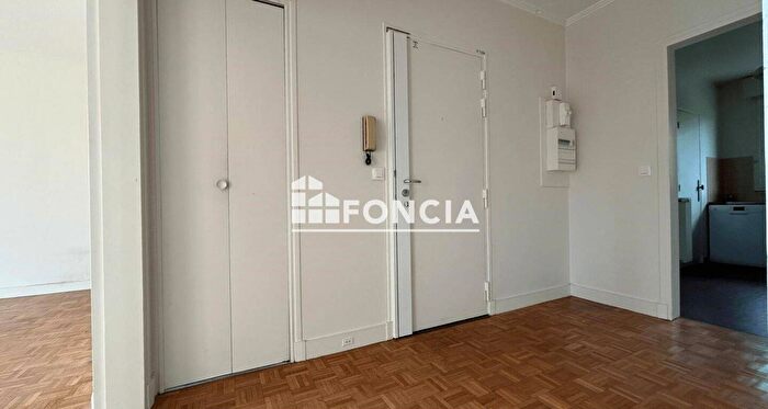 Appartement 3 pièces à louer à General Leclerc, Le Pecq