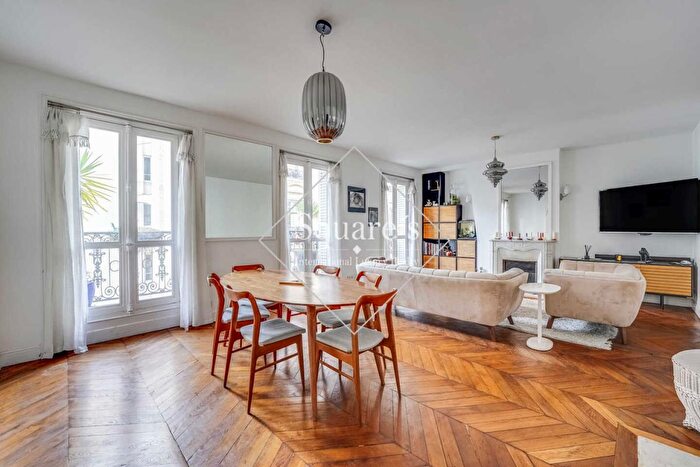 Appartement 4 pièces à Paris 9ème, Clichy, Trinité, à vendre
