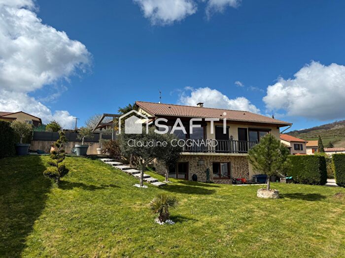 Maison à vendre - Pruzilly - 5 pièces - 4 chambres